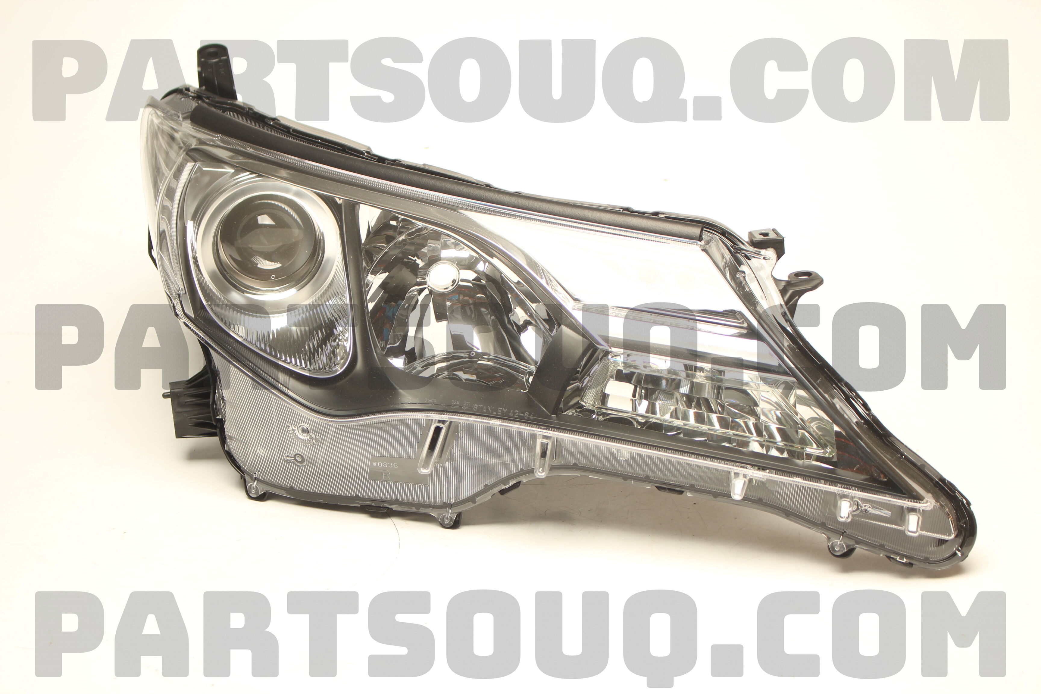 UNIT ASSY, HEADLAMP, RH 8113042562 | Toyota Parts | PartSouq