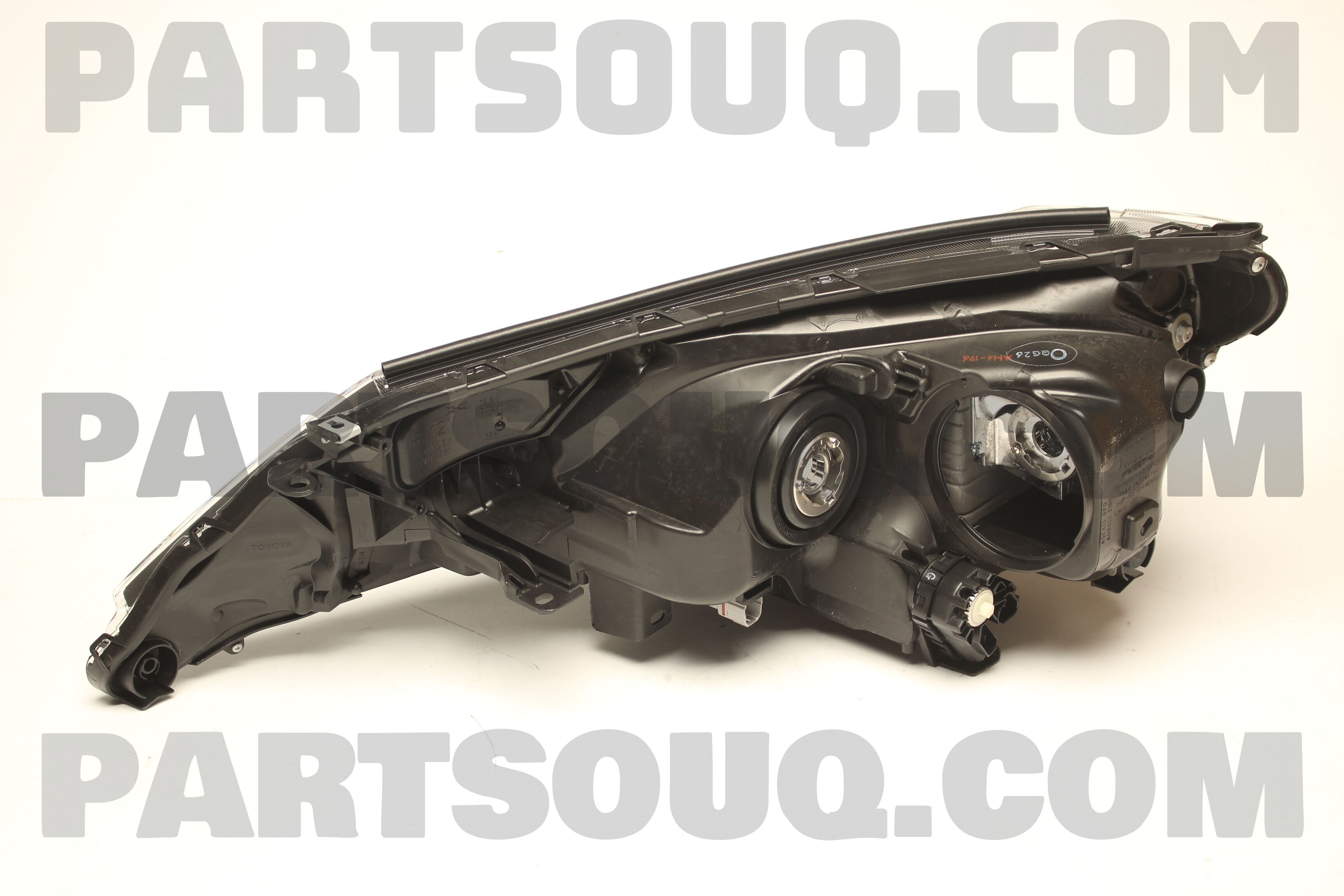 UNIT ASSY, HEADLAMP, RH 8113042562 | Toyota Parts | PartSouq