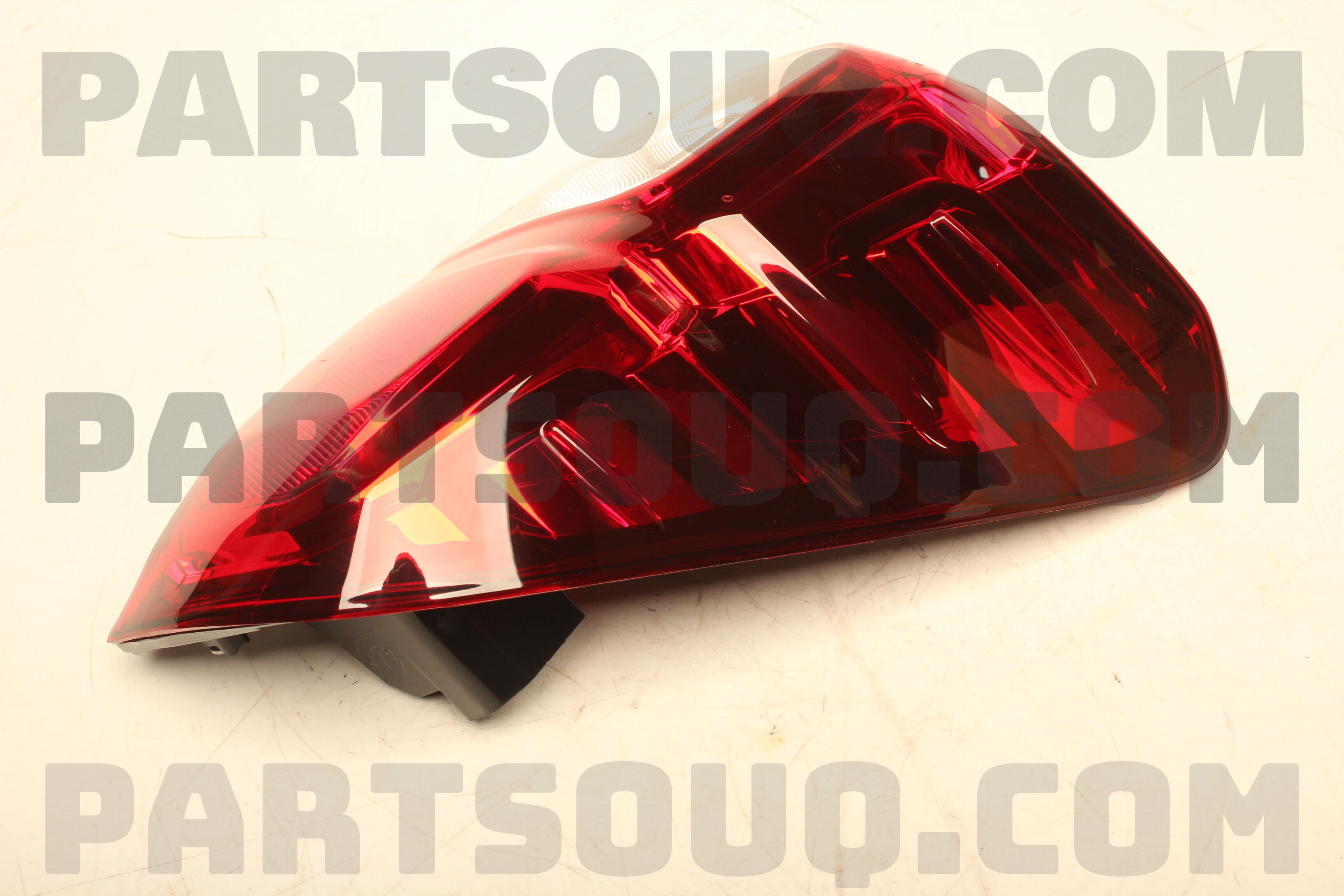 LENS & BODY RR COMB 815610K271 | Toyota Parts | PartSouq