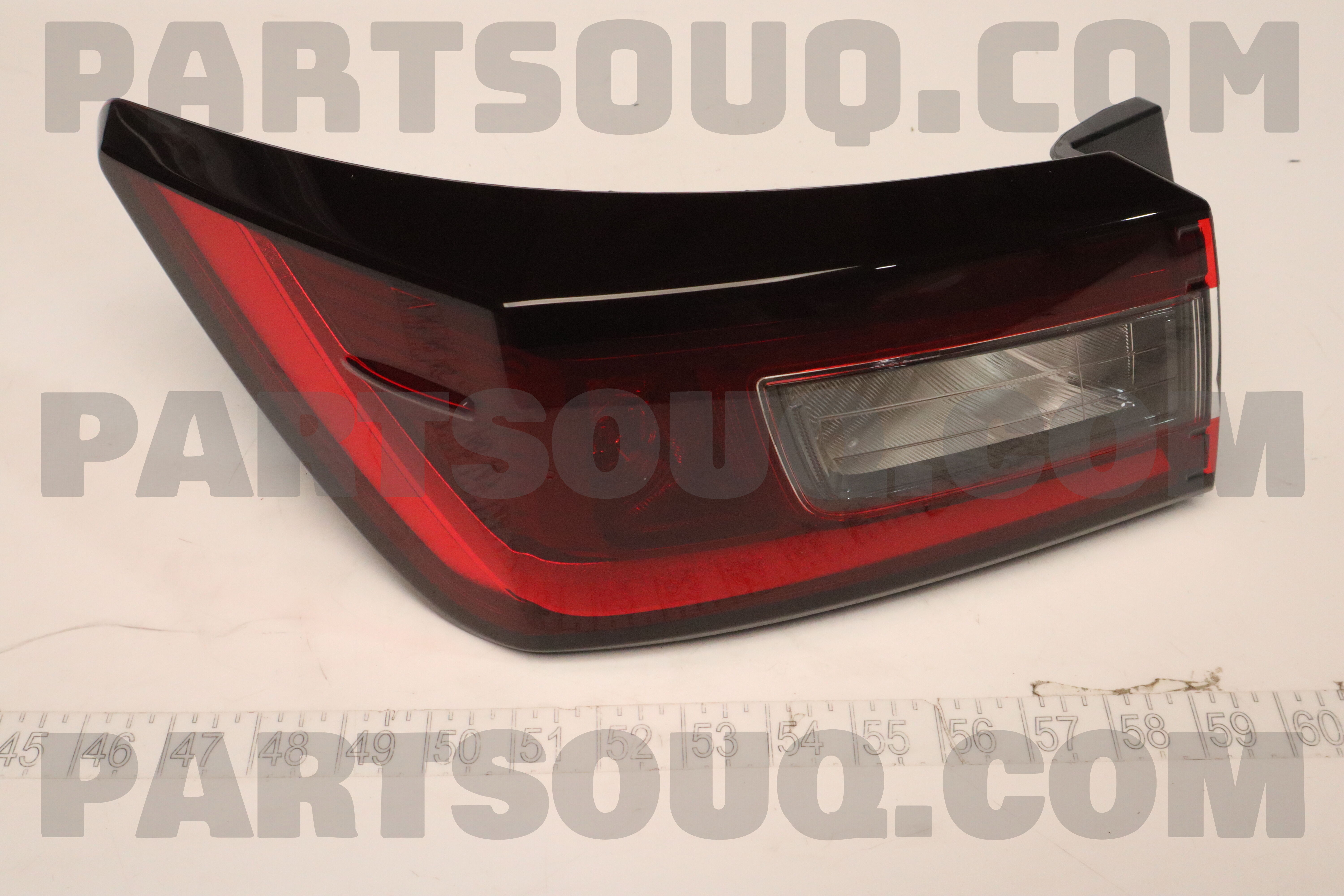 LENS & BODY RR COMB 81561BZ510 | Toyota Parts | PartSouq